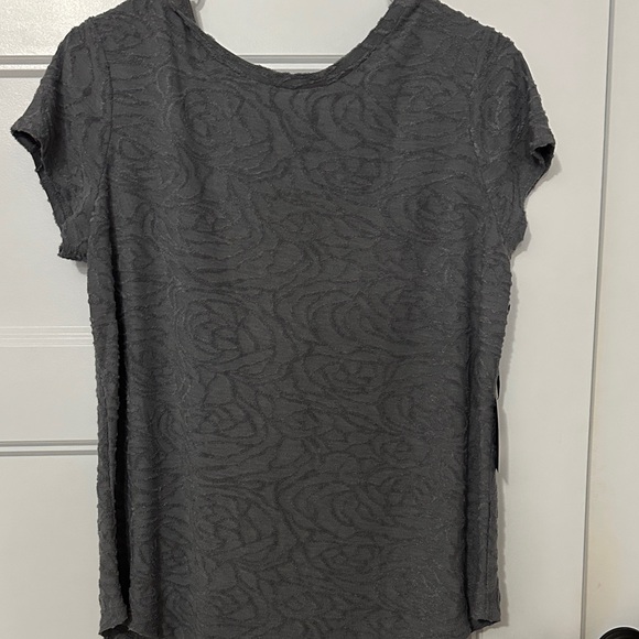 Simply Vera Vera Wang | Tops | Simply Vera Vera Wang Charcoal Short ...